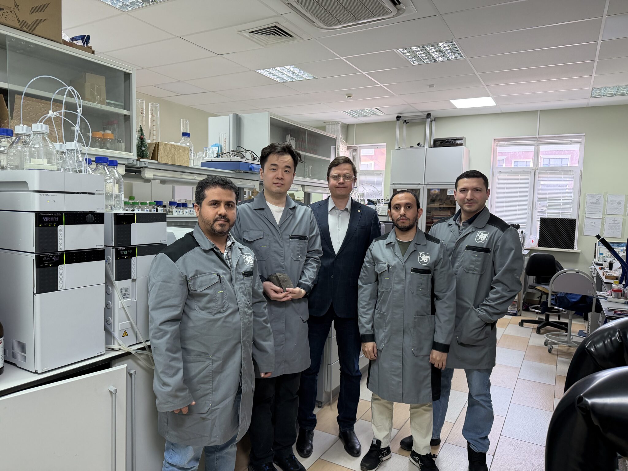 KFU scientists show that nickel compound can convert heavy oil into ...